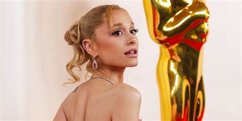 See Ariana Grandes First Brown Hair Moment On Wicked For Good Press