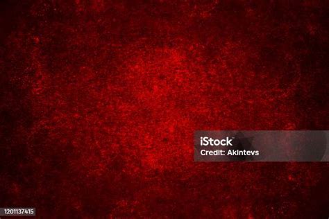 디자인 및 텍스트에 대한 밝은 어두운 빨간색 산업 배경입니다 빨간색 페인트와 어두운 가장자리와 금속의 고르지 않은 시트 배경 주제에 대한 스톡 사진 및 기타 이미지 Istock