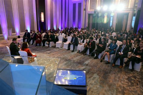 ЕРӨНХИЙ САЙД Л ОЮУН ЭРДЭНЭ ХҮҮХДИЙН ТӨЛӨӨ АЖИЛЛАДАГ ТӨР ХУВИЙН ХЭВШЛИЙНХЭНТЭЙ УУЛЗЛАА