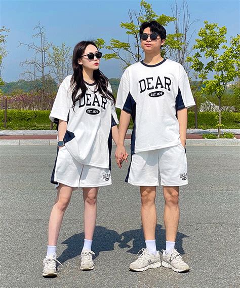 3컬러 남녀공용 여름 오버핏 레터링 반팔 반바지 트레이닝 트레이닝복 세트 셋업 빅사이즈 투피스 커플룩 시밀러룩 캠핑룩 운동복 에이블리