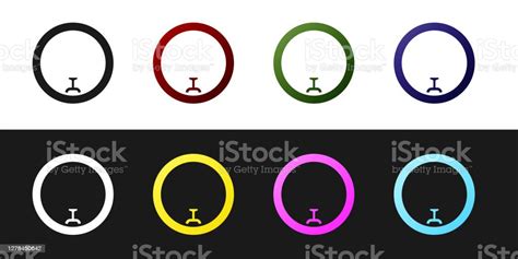 흑백 배경에 격리된 자전거 휠 아이콘을 설정합니다 자전거 경주 휠 타이어 공기 스포츠 장비 벡터 1에 대한 스톡 벡터 아트 및