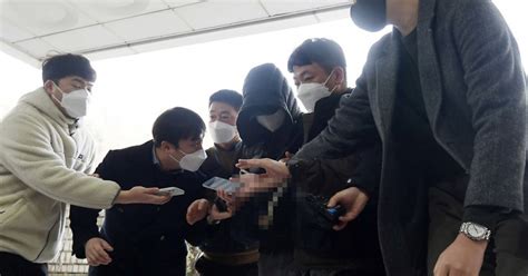 여성 37명과 성관계 불법촬영혐의 골프리조트 회장 아들 첫 공판