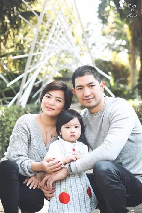 မြင်သူတိုင်းအားကျရလောက်အောင် ချစ်စရာကောင်းလွန်းတဲ့ မိသားစုအမိုက်စားပုံလေးတွေထုတ်ပြလိုက်တဲ့