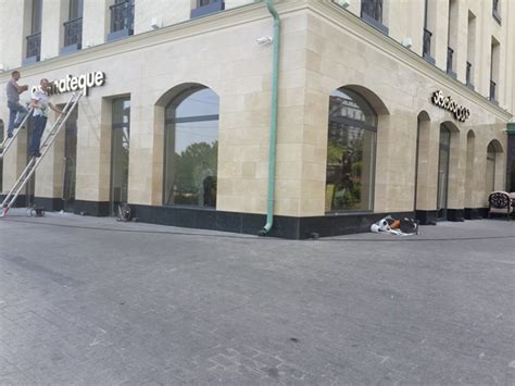 კრისტალ დიზაიანი სამრეწველო დიზაინი ბრენდირებული ავეჯის დამზადება ვიზუალური რეკლამის