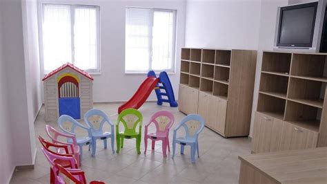 Децата на работещи и студенти с повече точки за ясла в София Новини бг