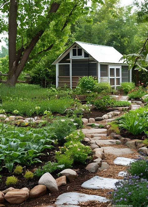 40 Stunning Farmhouse Landscaping Ideas For A Gorgeous Garden 2025