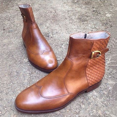 Mens Brown Round Toe Boots At Inr In Pune Shell Leather Accessories And Co