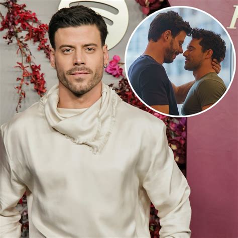 François Arnaud On Heated Rivalry Timeline Error