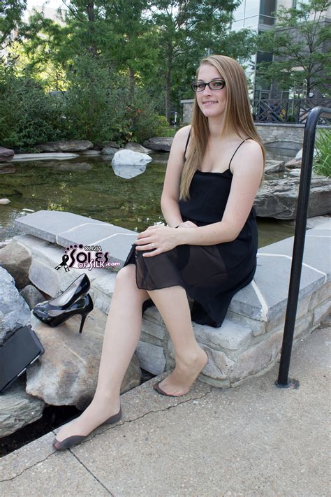 Wu S Feet Links Olivia S Back To Business