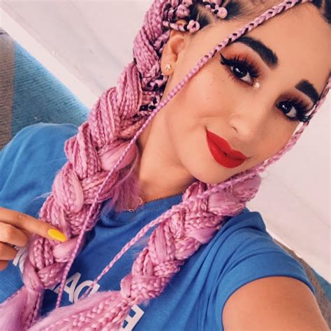 Daniela Buenrostro Youtube