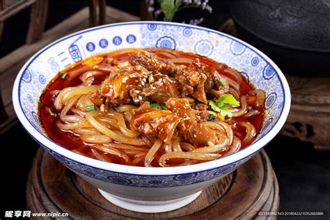 牛肉酸辣粉摄影图 传统美食 餐饮美食 摄影图库 昵图网