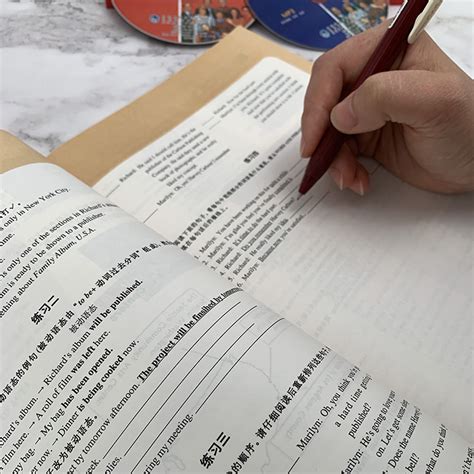 外研社正版走遍美国试听教材全套书籍全新版教材 赠学习辅导附2张MP3光盘看美剧学英语经典视听教材Family Album USA英语入门 虎窝淘