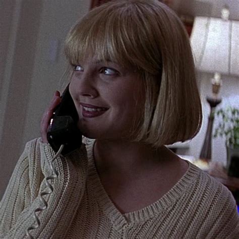 Casey Becker Screencap Drew Barrymore Scream Halloween Costume Drew