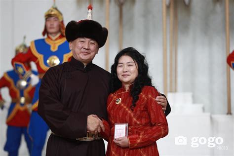 ФОТО Төрийн дээд одон медальтнууд