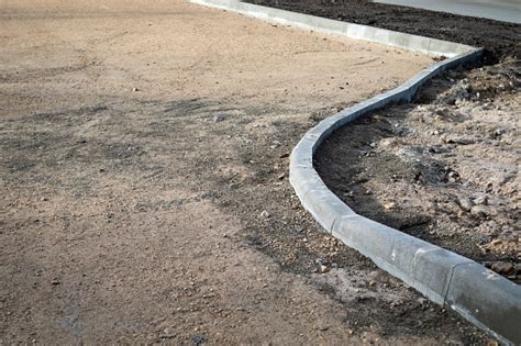 새로운 도로 설치 콘크리트 구조물 재건 및 아스팔트 누워 0명에 대한 스톡 사진 및 기타 이미지 0명 개선 거리 Istock