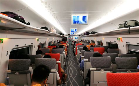 2023年春运火车票明起开售！这个春节还要就地过年吗？钟南山回应手机新浪网