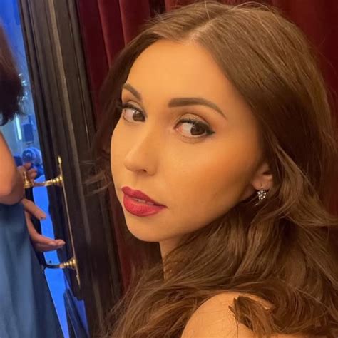 Irina Kdance On Threads