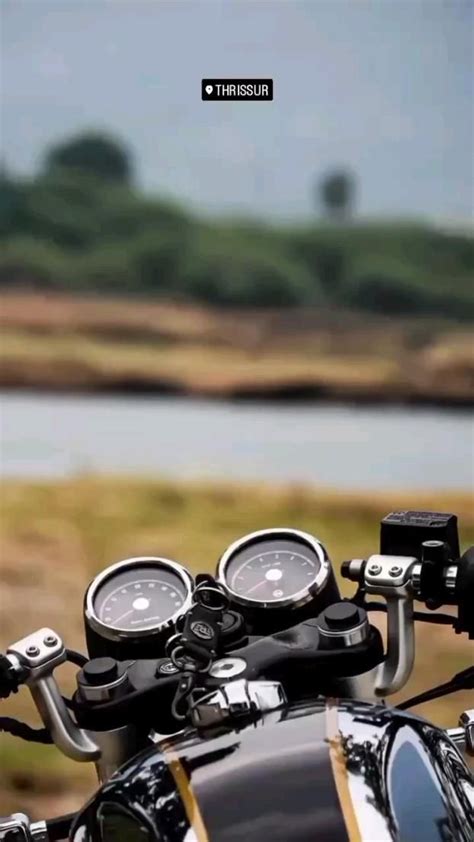 Épinglé Par Akhil Pradeep Sur Pins By You Voitures Et Motos Voiture Moto