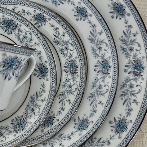 66 Pc Noritake Blue Hill Dinnerware Setservice For 12blue Floral Pattern With Platinum Trim
