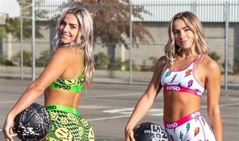 Photos Meet The Twin Basketball Sisters Going Viral The Spun