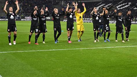 Eintracht Frankfurt Siegt Gegen Heidenheim Ein Stein Vom Herzen