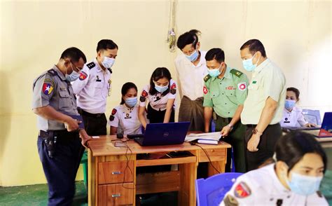 ကျောက်ဖြူမြို့တွင် အိမ်ထောင်စုလူဦးရေစာရင်းပုံစံ ၆၆ ၆ များအား E Id စနစ်ဖြင့် Software Program စနစ