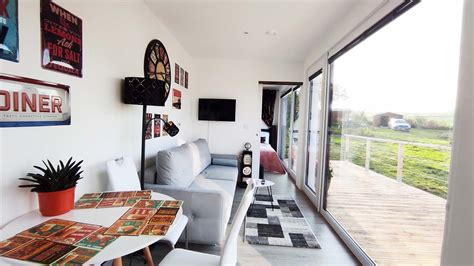 Ubytování Hostkovice Tiny House Black Swallow Severní Morava a Slezsko chata