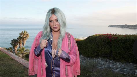 Keshas 2018 Grammy Awards Performance Of Praying Will Include An