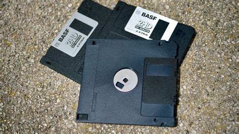 Japan Declares War On Obsolete Technology Including Floppy Disk