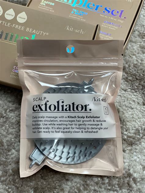 Scalp Exfoliating Brush The Wild Magnolia