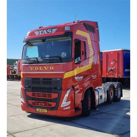 Plaque Frontale Volvo FH5 Type 3 Lettres Volvo Go In Style Nl