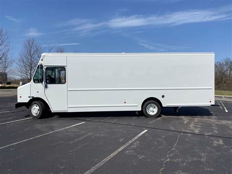 Ford F 59 P1200 Stepvan Morgan Olson Body Delivery Trucks