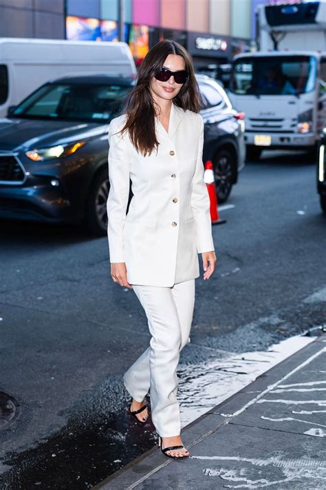 Emily Ratajkowski Unveils Crisp Suit Style In Nyc • Celebmafia