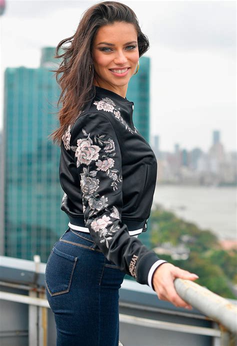 Самые красивые девушки мира фото картинки и история