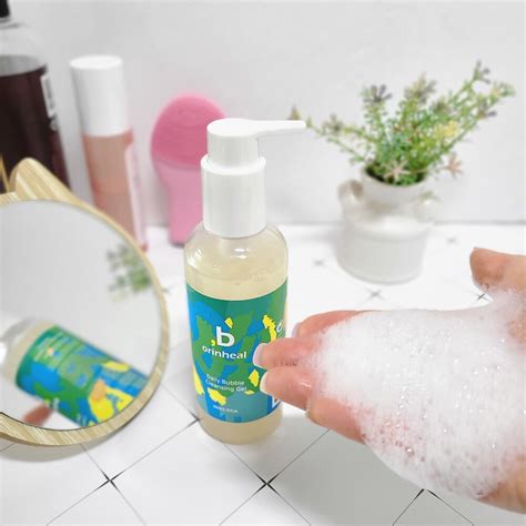 데일리 버블 미산성 클렌징젤 비건인증 피부저자극테스트 완료