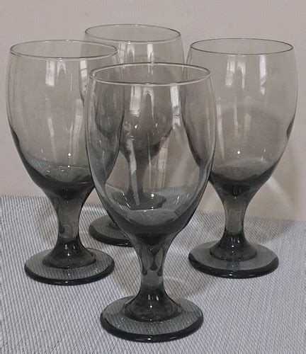 Libbey Classic Goblet Wine Water Beverage Glasses Smoke Gray 7 16oz