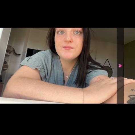 𝓒𝓱𝓵𝓸𝓮 💕 Chloeandrea • Threads Say More