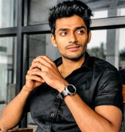 Eldhose Paul Biography In Hindi एल्धोस पॉल जीवन परिचय Starsunfolded