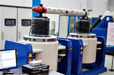 Dual Loop Phase Control Vibration Research