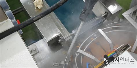 공장 컨베이어벨트 습식청소장비 사용 모습스팀 청소기 네이버 블로그
