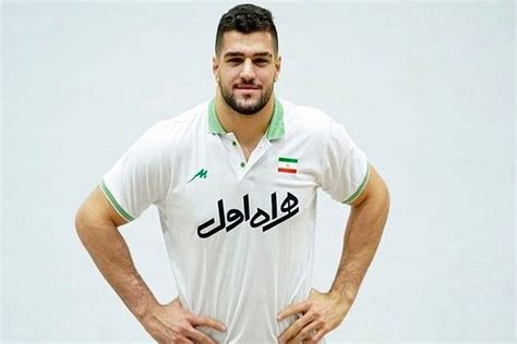 امیررضا معصومی را به جای امیرحسین زارع به مسابقات قهرمانی آسیا ببرید