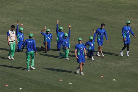 Hafeez Front Runner To Don Pakistans Chief Selectors Cap Rediff Cricket