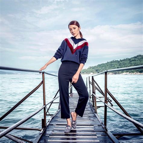 Elva Ni倪晨曦 香港給你的印象是怎樣的？