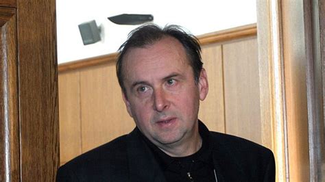 Вальо Топлото беден като църковна мишка Новини бг