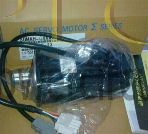 1pc Yaskawa Ac Servo Motor Sgmah 04a1a6c New Original Free Expedited