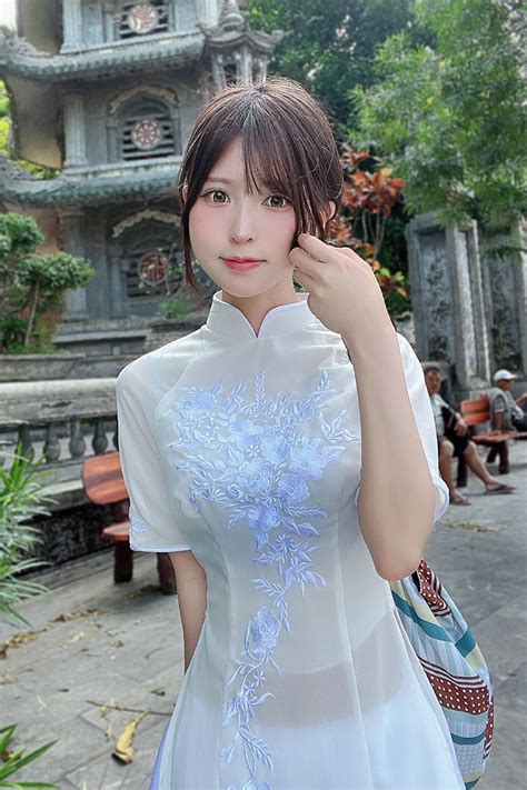 猫田あしゅ透明感抜群のアオザイ姿に圧倒的美少女と絶賛の声 ENTAME next アイドル情報総合ニュースサイト