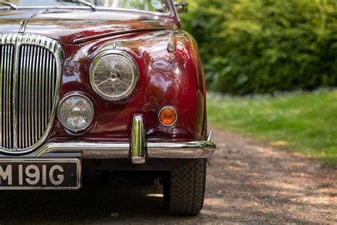 Lot 69 1969 Daimler V8 250