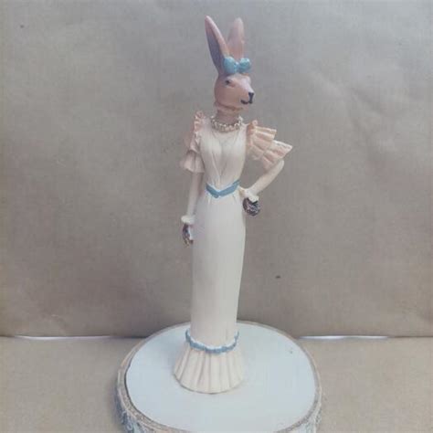 Фигурка Зая Декор в Москве купить по цене 1700 Rub Статуэтки в Spring Bouquet с доставкой