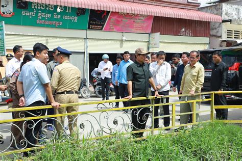 រដ្ឋបាលរាជធានីភ្នំពេញ នាព្រឹកថ្ងៃចន្ទ ១៥រោច ខែពិសាខ ឆ្នាំម្សាញ់ សប្ដស័ក ព ស ២៥៦៩