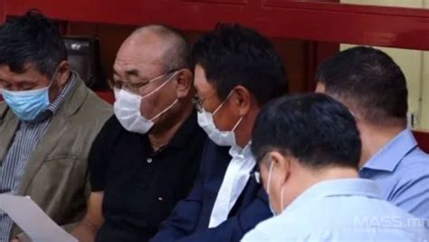 Дээд шүүх Д Эрдэнэбат нарын 20 хүн 2 хуулийн этгээдийн гомдлыг хэлэлцэхээс татгалзжээ